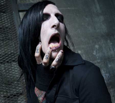 Interview: Chris Motionless (Motionless in White) | HNN