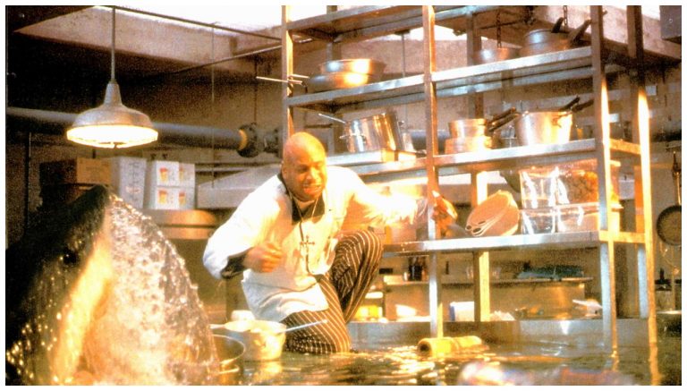 Film Review: Deep Blue Sea (1999) | HNN