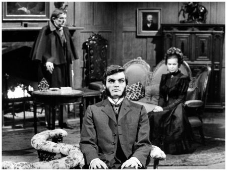 A Brief History Of Dark Shadows (1966-2012) | HNN