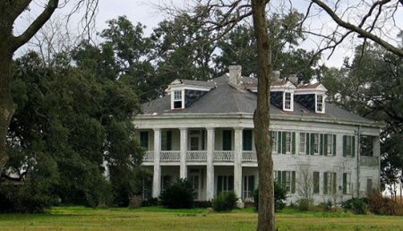 10 Great Horror Movies Filmed At Authentic Locations | HNN