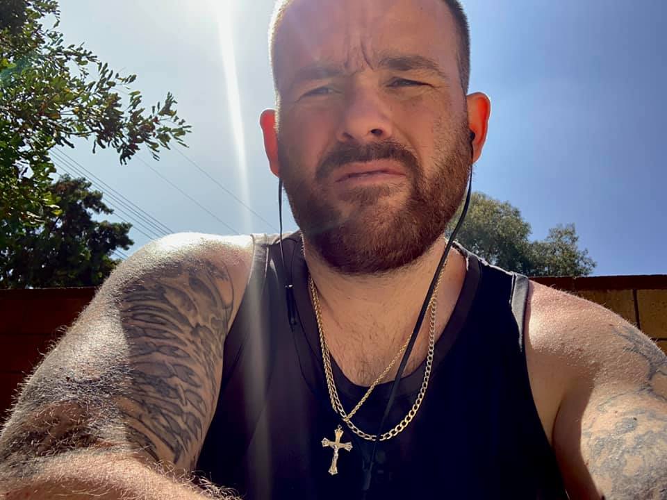 Exclusive Interview: Director Thomas Walton (Room 9) | HNN